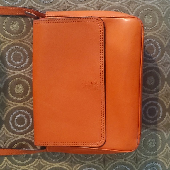 Vera Pelle | Bags | Chic Vera Pelle Made In Italy Orange Leather Cross ...